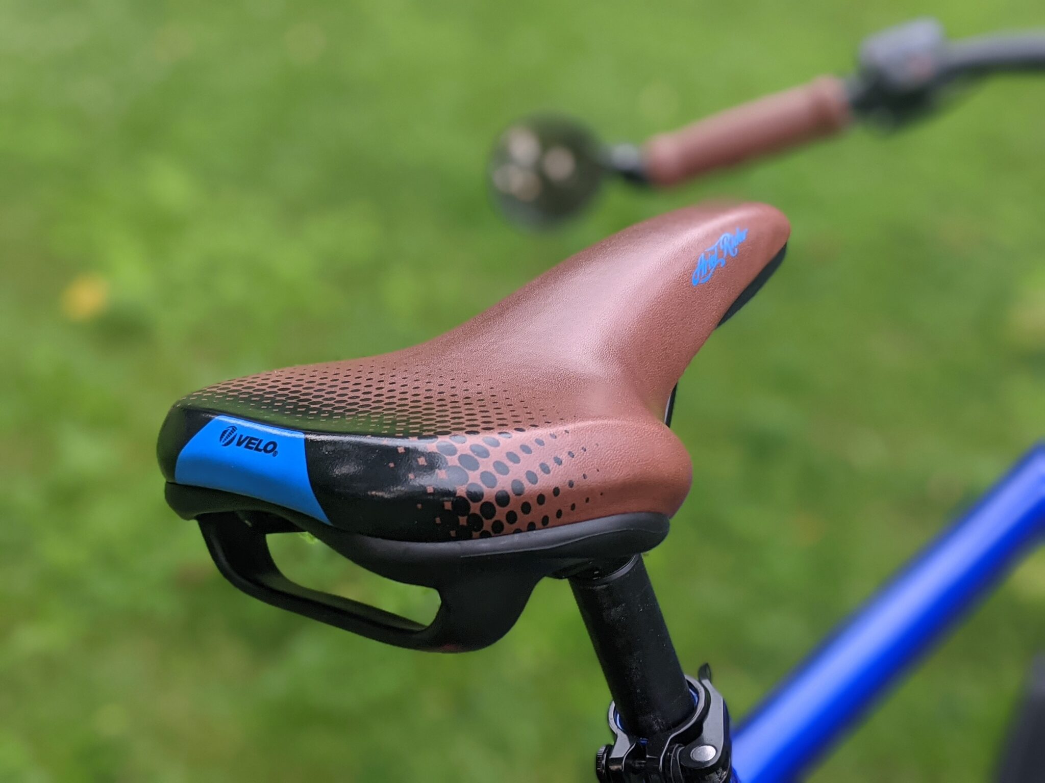 Ariel Rider Rideal Review - Surprisingly Powerful Yet Affordable ...