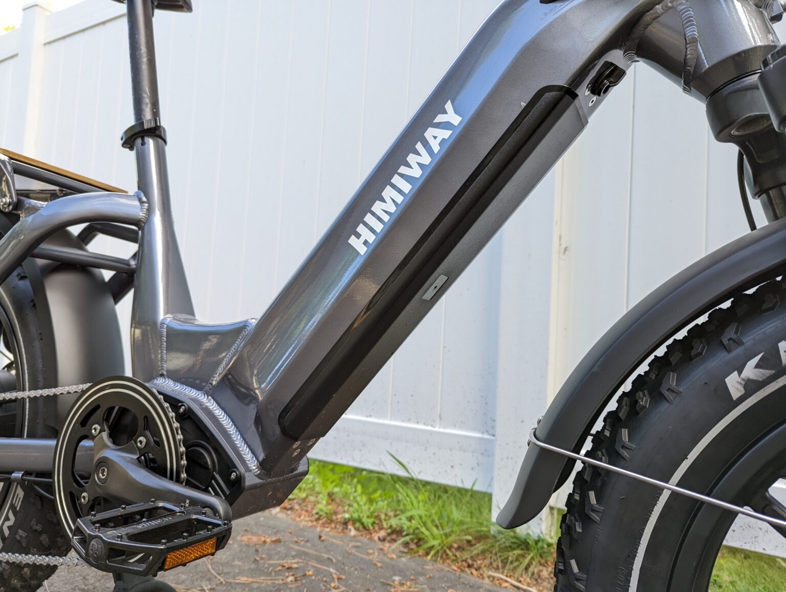 Himiway Big Dog Review: Himiway's Smaller, Step-Thru Fat Tire Cargo ...