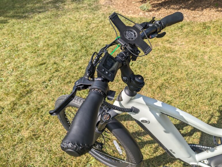Ride1Up 700 Series Review: The Fully Loaded City Cruiser Hybrid Got ...