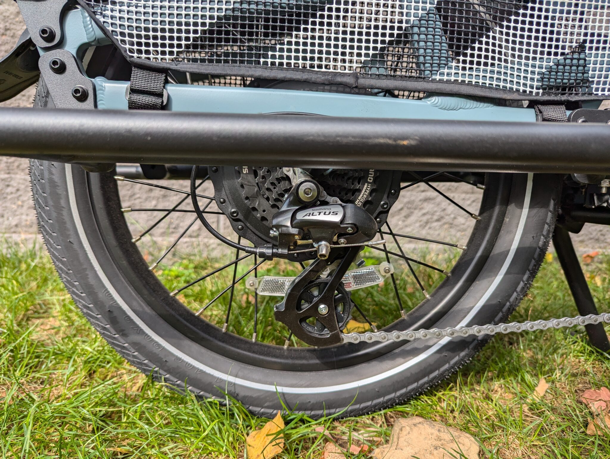 Xtracycle Hopper Review: A Compact Cargo Electric Bike That Stands Out ...