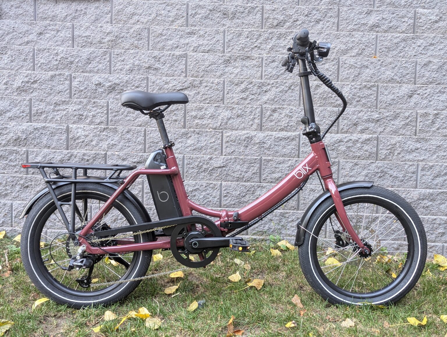 Blix Vika X Review: Compact, Stylish, and Packed with Features - Ebike Escape