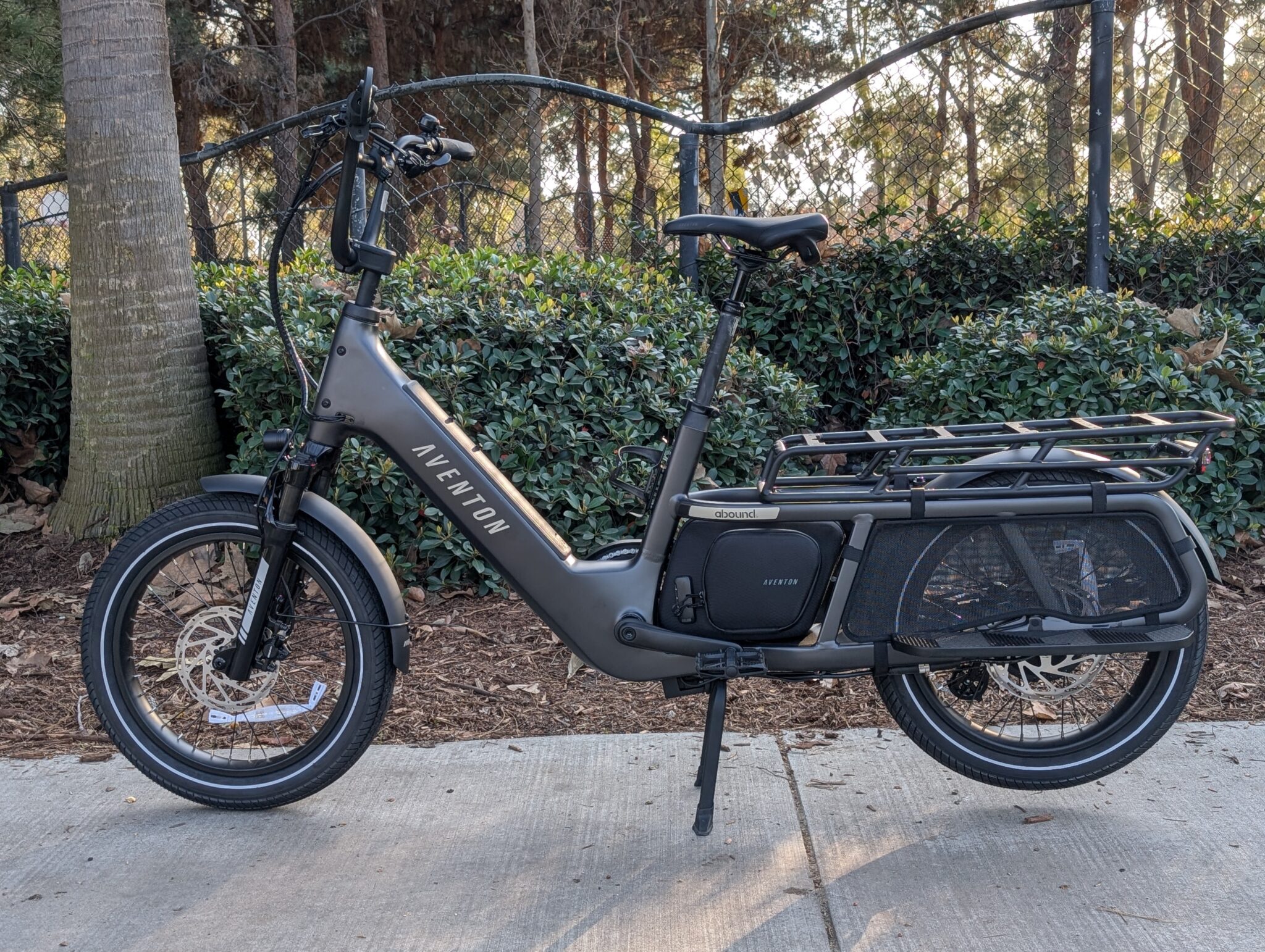 Aventon Abound LR Review: A Long Rack Cargo Ebike With More Than Meets ...